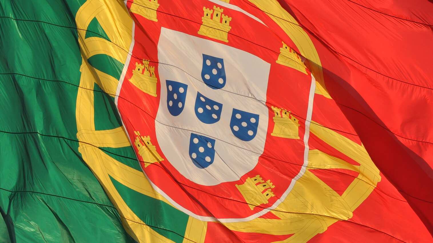 Escudo de Portugal: Como símbolo e identidad nacional – PORTUGAL JEWELS